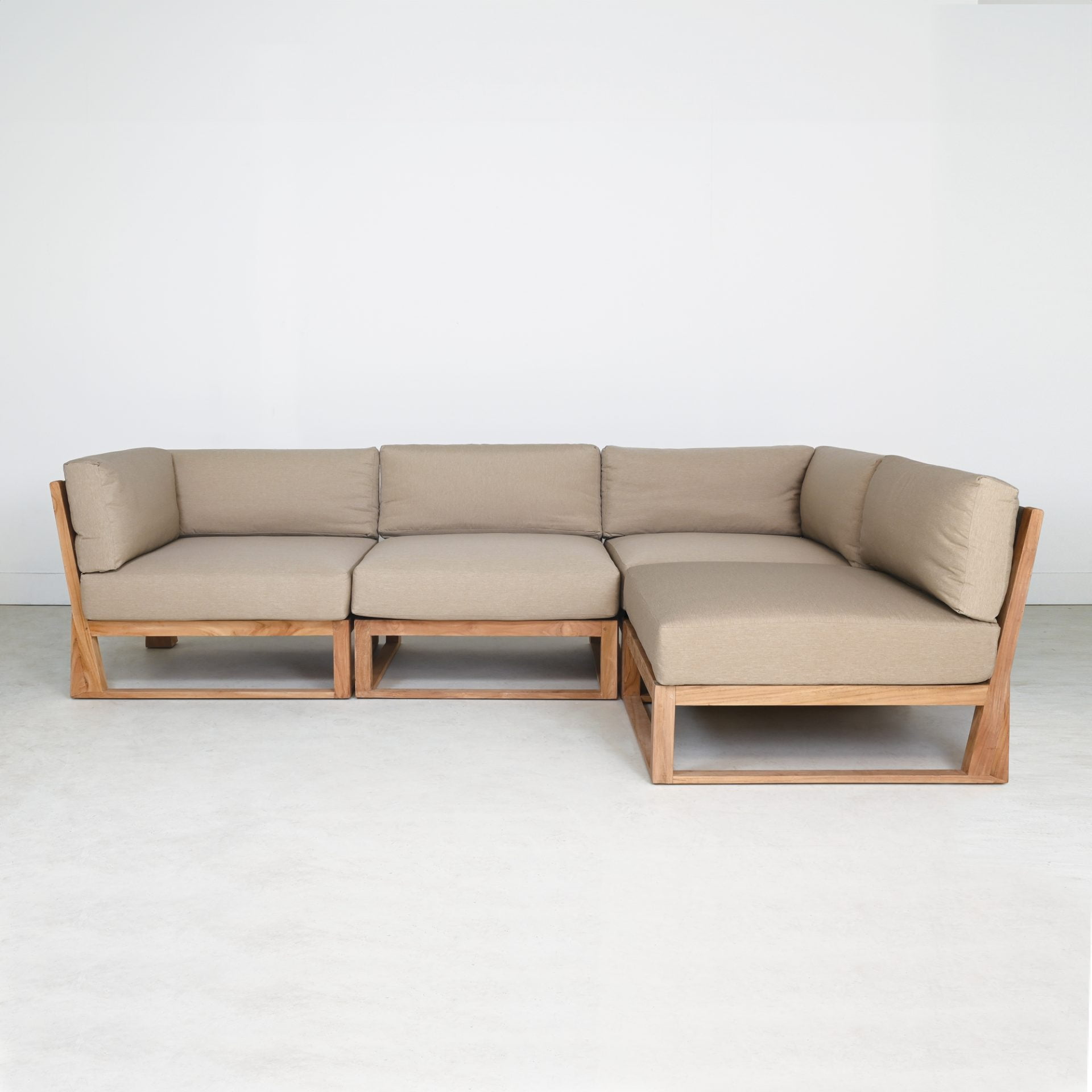 Wood outdoor modular lounge