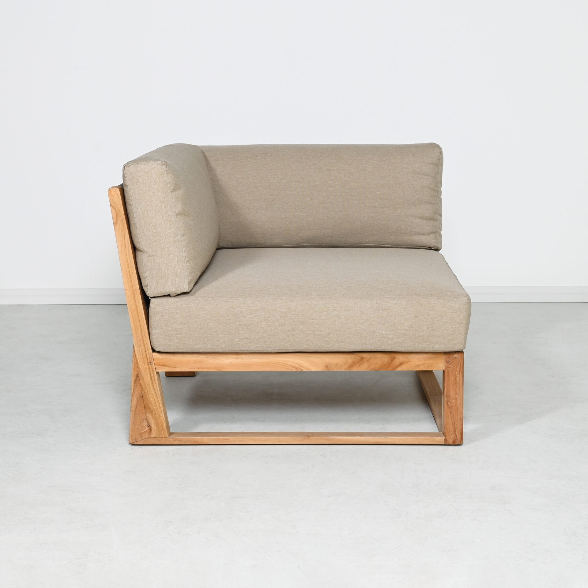 Wood outdoor modular lounge