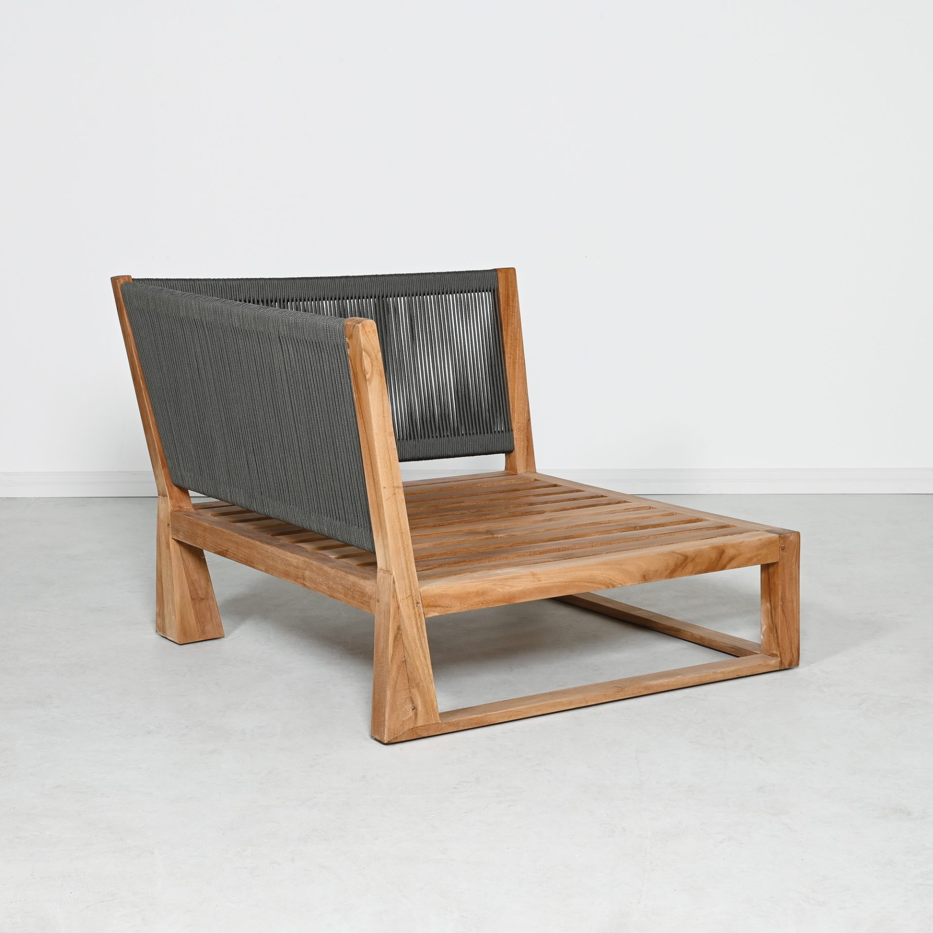 Wood outdoor modular lounge