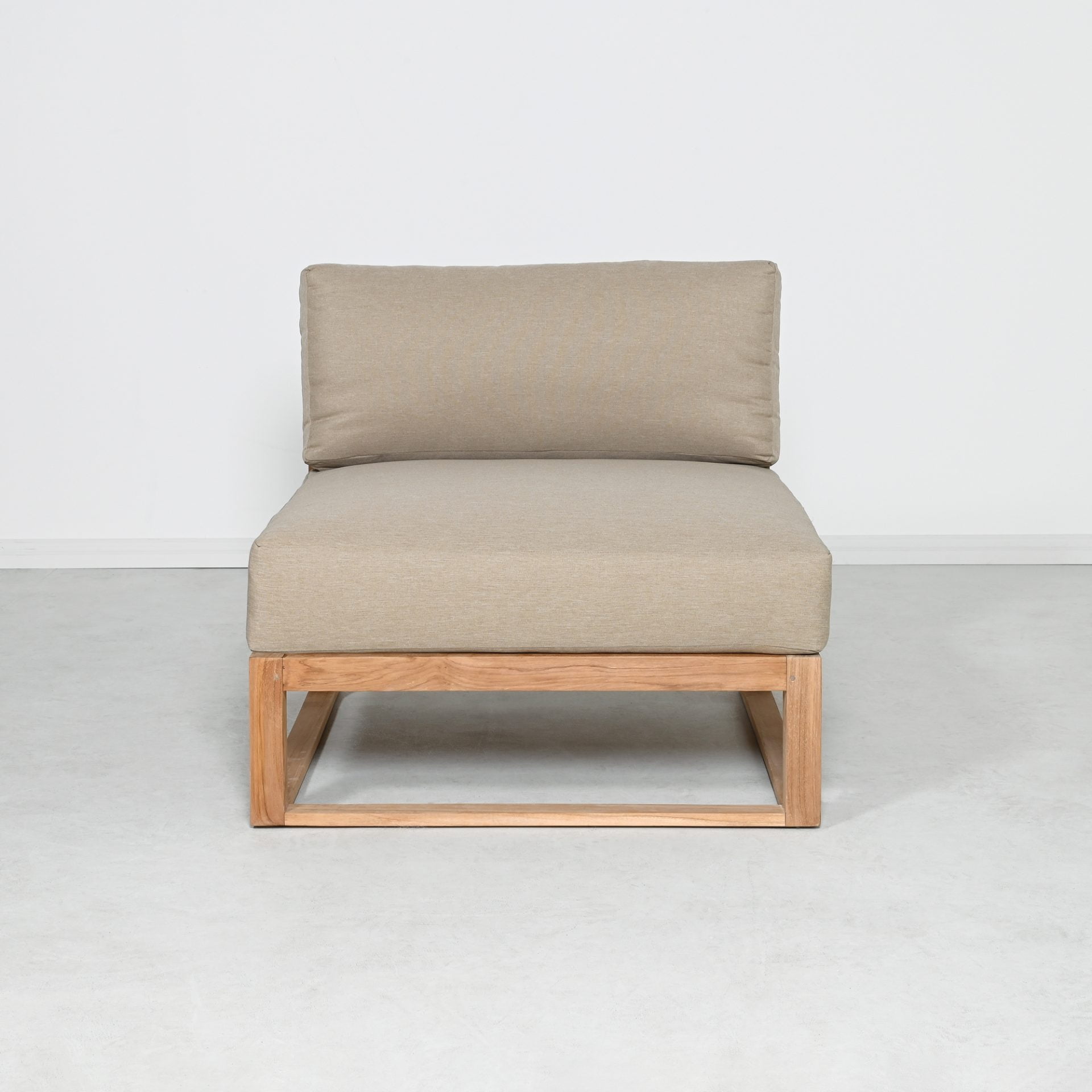 Wood outdoor modular lounge